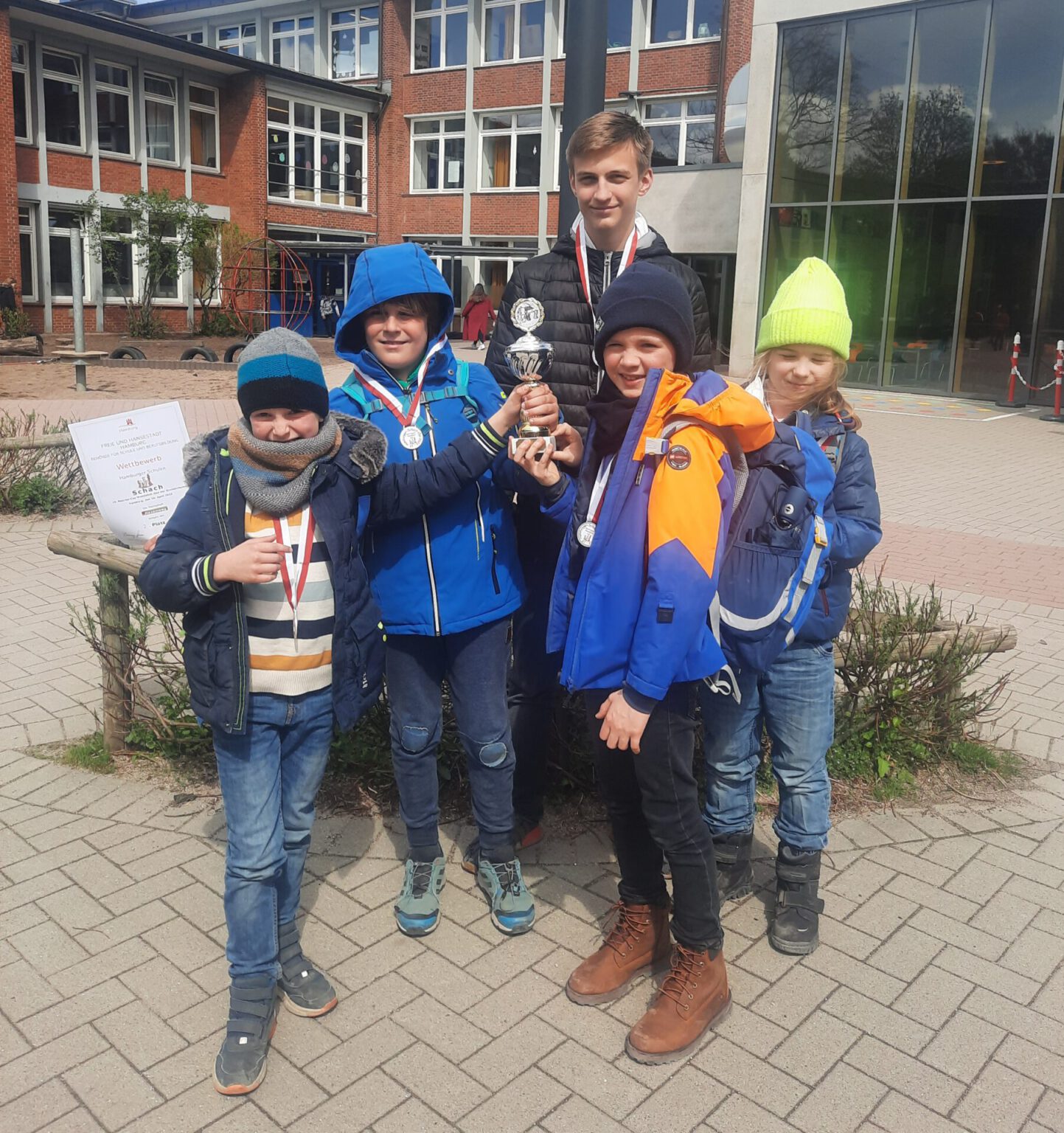 HSK-Schulen siegen beim 15. Bezirks-Cup der Grundschulen - Hamburger ...